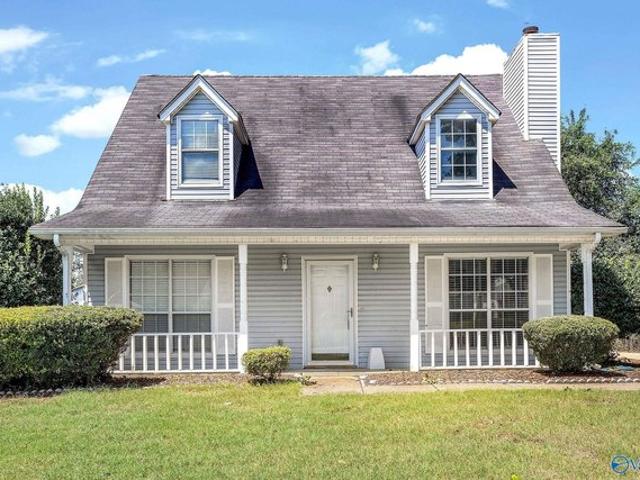 13922 Sandhurst Dr SW, Huntsville, AL 35803