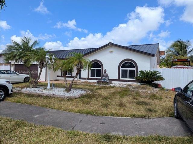 13925 SW 158th Ter, Miami, FL 33177