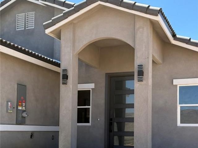 13928 Patomac Rd, Apple Valley, CA 92307
