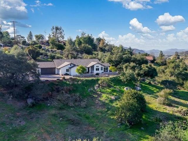 1392 Nancy Lee Ln, Alpine, CA 91901