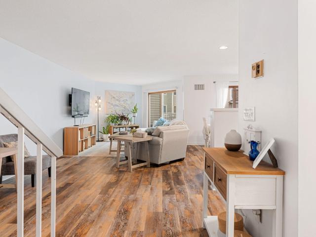 1392 Carling Drive # 305