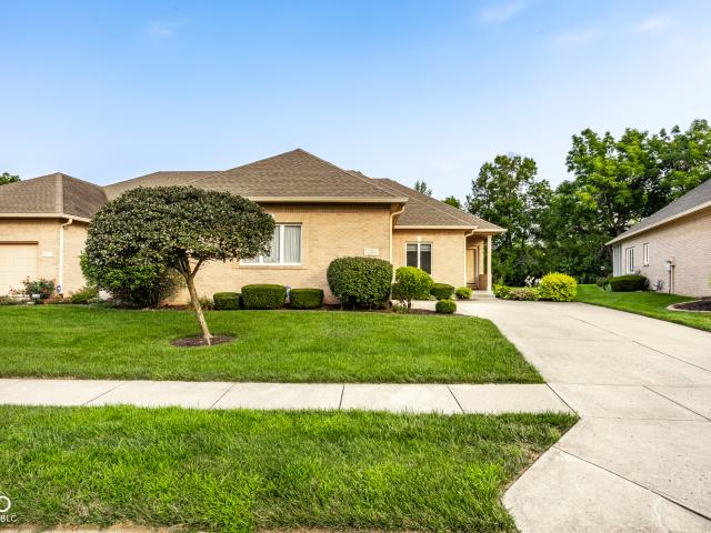 1392 Heron Ridge