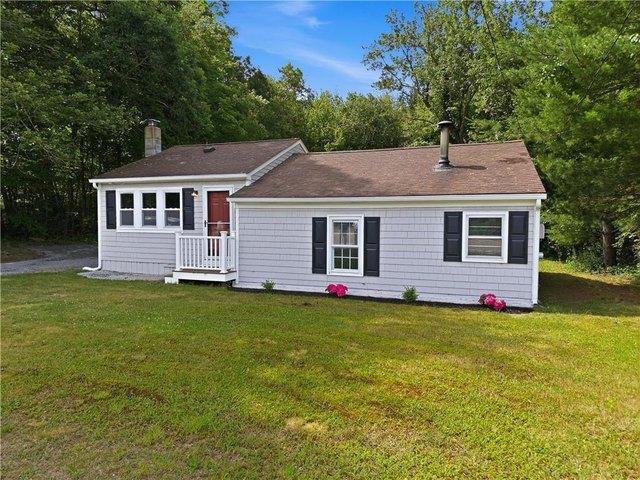 1392 Putnam Pike, Glocester, RI 02814