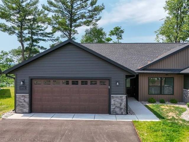 1392 Park Dr Unit 105, Schofield, WI 54476