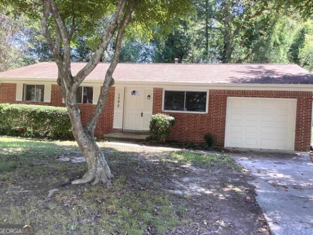 1392 Willow Dr, Riverdale, GA 30296