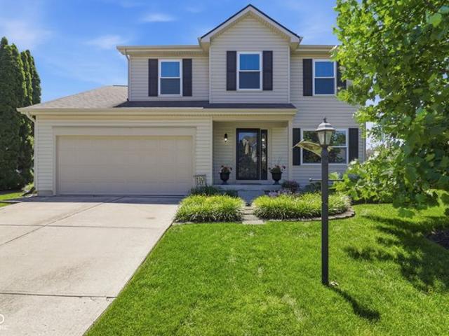 13931 Wakefield Pl, Fishers, IN 46038