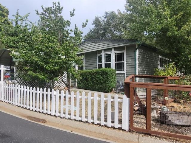 13932 Meda Dr, Grass Valley, CA 95949