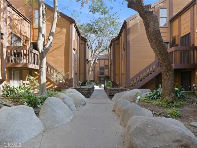 13936 Edgewater Dr, Norwalk, CA 90650 | MLS #RS26023