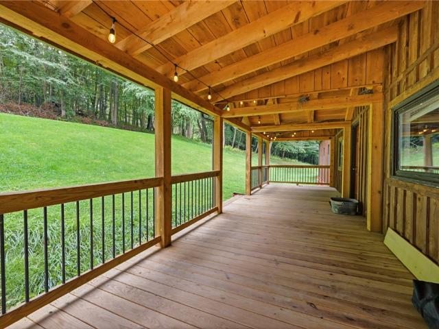 1393 Mateer Rd