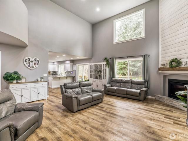 1393 rd Street NE