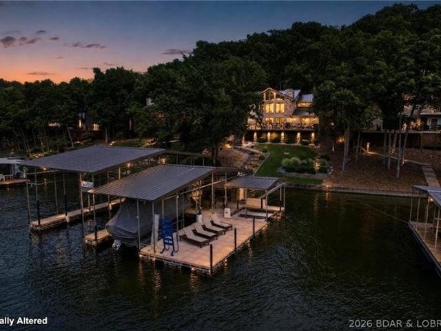 1393 Sweetwater Dr, Four Seasons, MO 65049