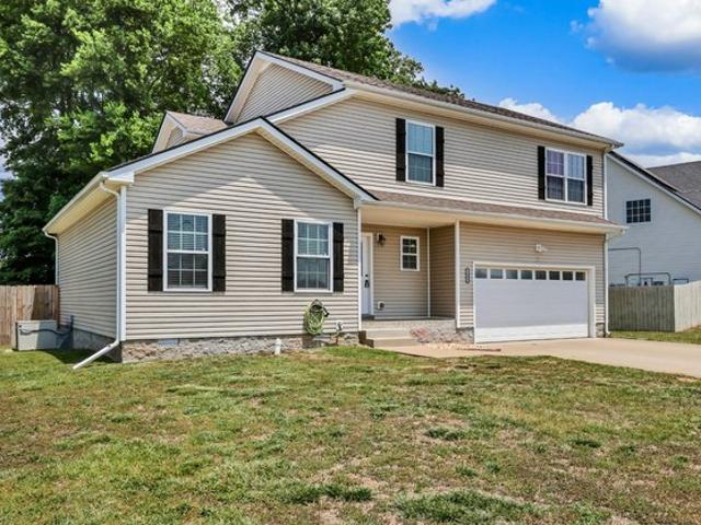 1393 Scrub Oak Dr, Clarksville, TN 37042