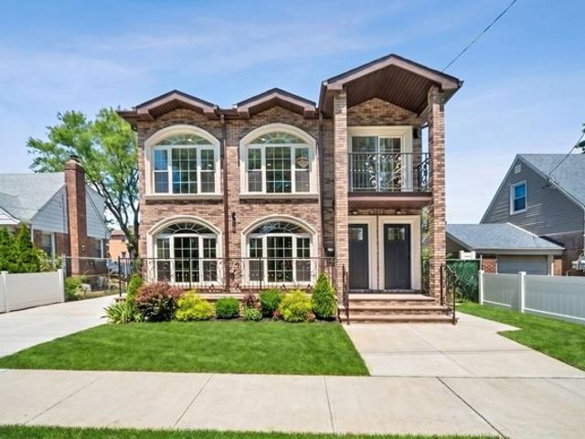 139 18 th St, Rosedale, NY 11422