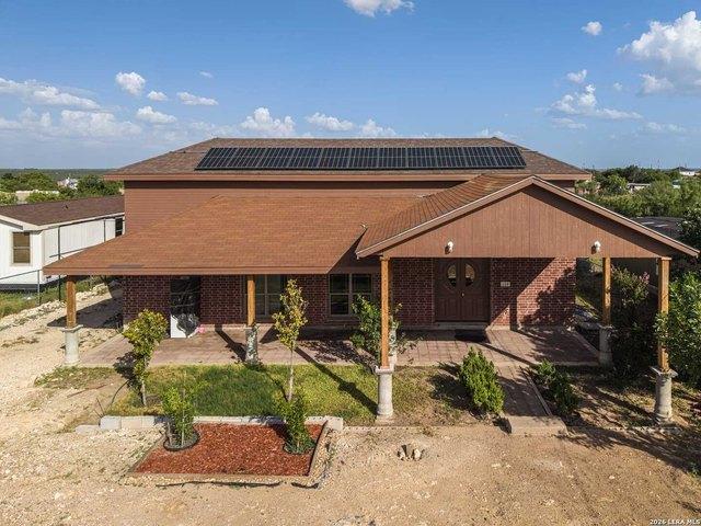 139 Calle Alegre, Eagle Pass, TX 78852