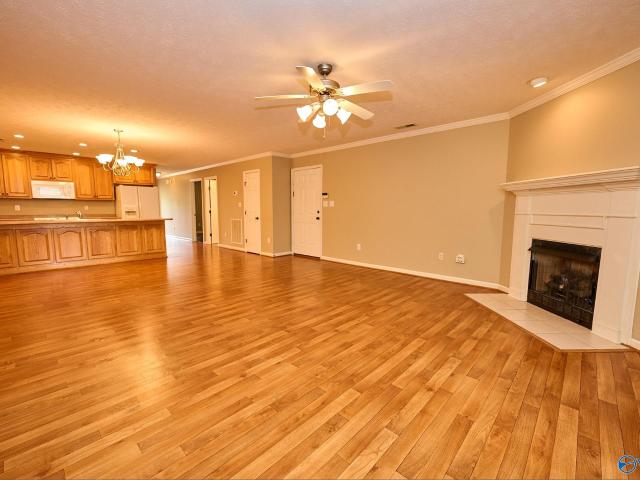 139 Canterbury Circle