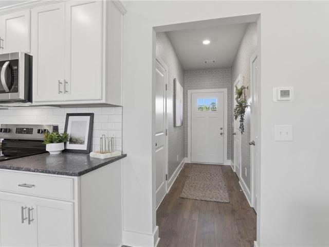139 Chastain Dr