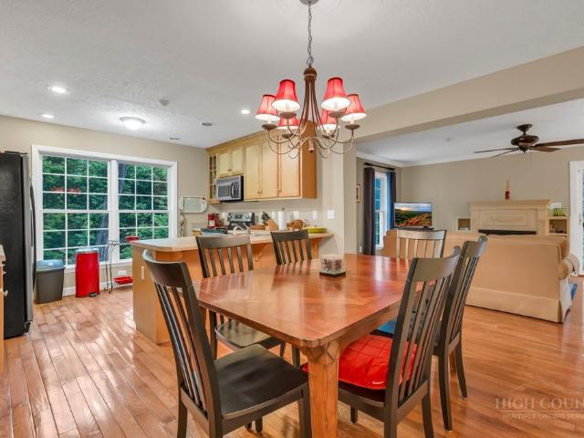 139 Chinquapin Springs Lane