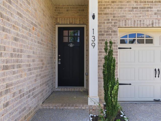 139 Crabourne Dr