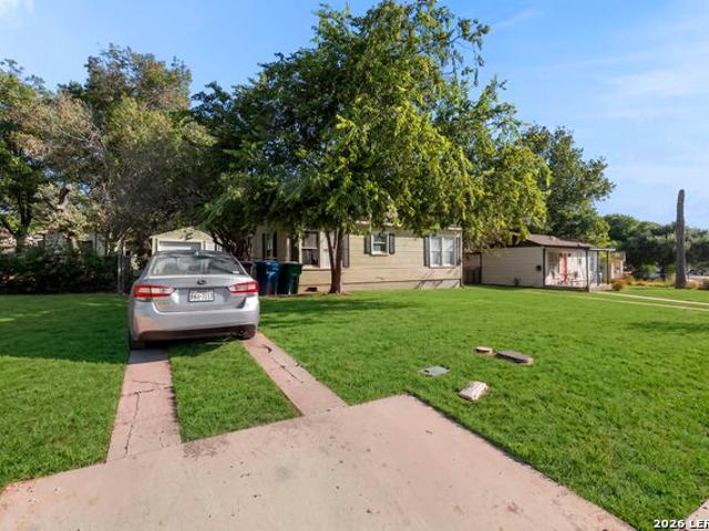 139 Cravens Ave