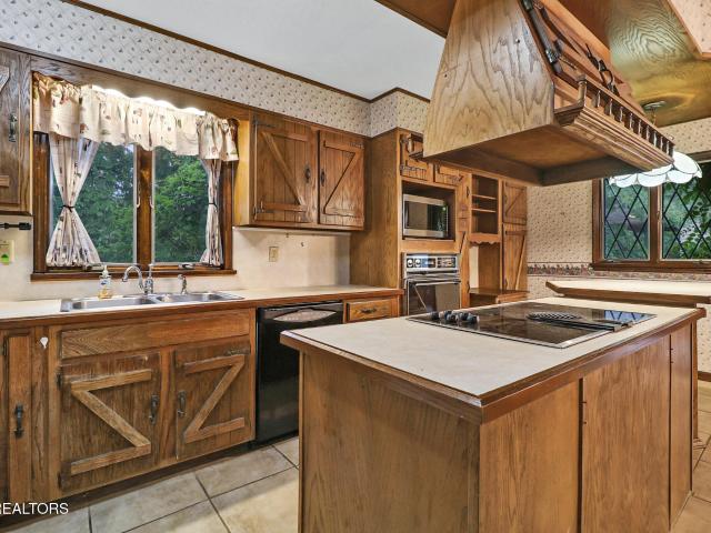 139 Anglewood Drive
