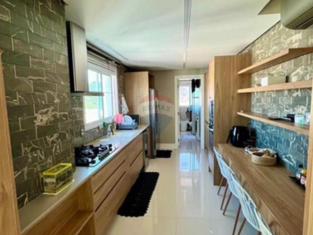 139 Área Útil Apartamento Alugar, 4 Dormitórios localizado em Rua 1141, 80 Meschke Centro, Balneário Camboriú, Santa Catarina, 88330789 | Brasil