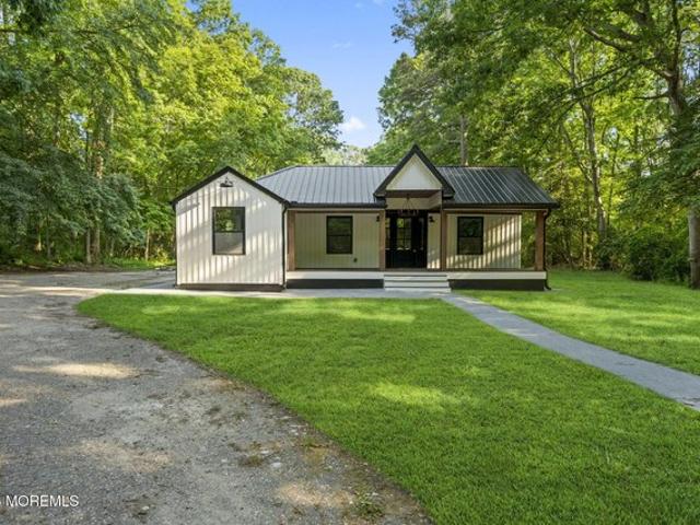 139 Belmar Blvd, Farmingdale, NJ 07727