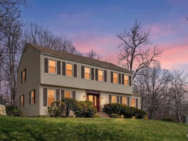 139 Berkeley Cir, Bernards Twp, NJ 07920