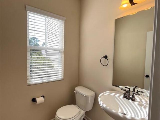139 Bicentennial Way
