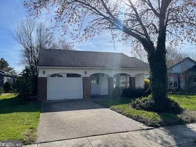 139 Buckingham Dr, Southampton, NJ 08088