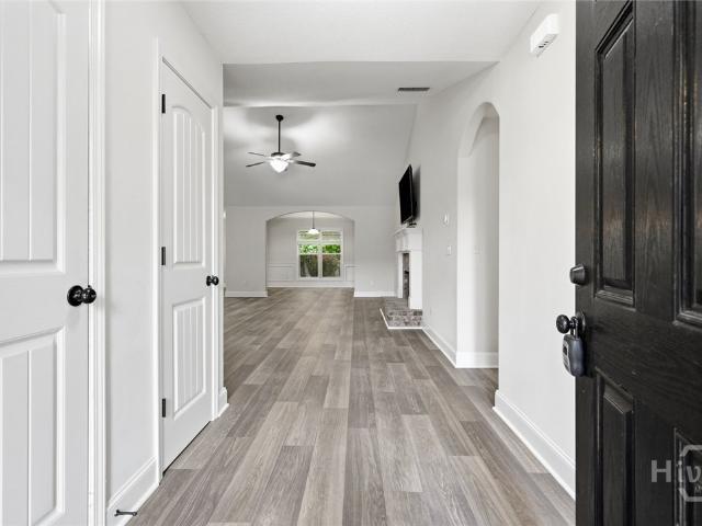 139 Goldshore Way