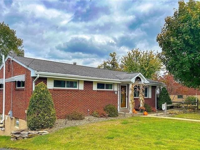 139 Delaware Dr, Butler, PA 16001