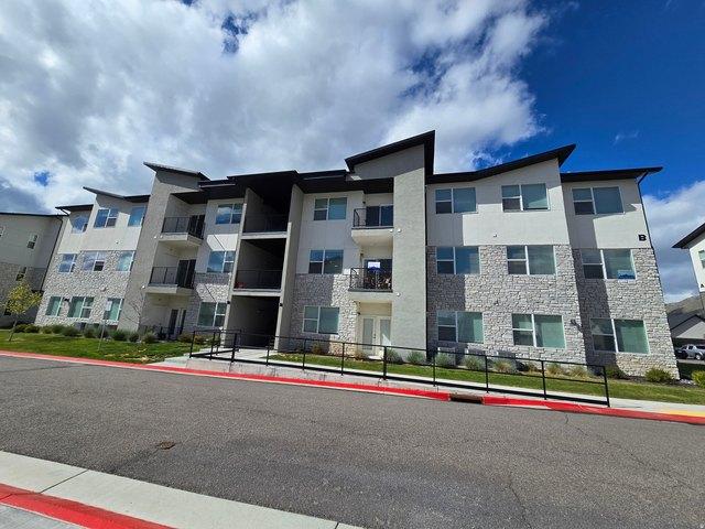 139 E 550 N Unit 202B, Providence, UT 84332