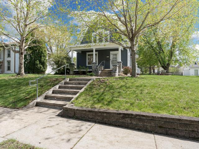 139 E University Street