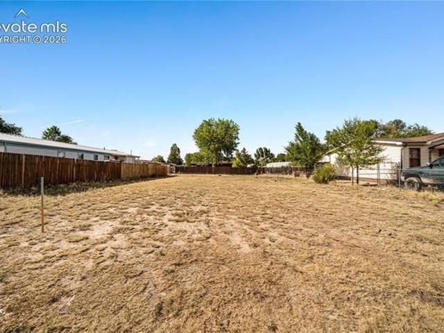 139 E Kipling Dr, Pueblo West, CO 81007