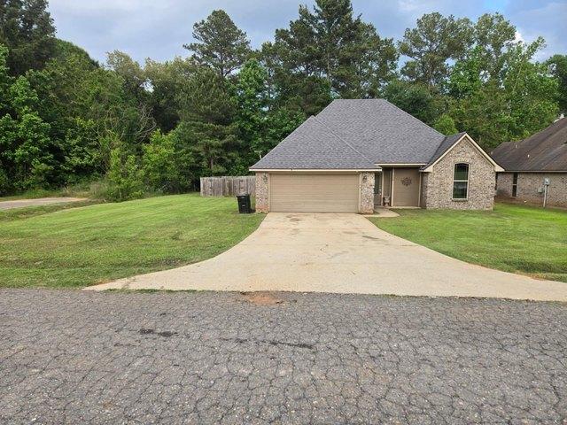 139 Foxchase Dr, Haughton, LA 71037