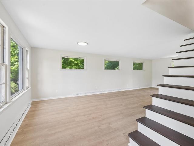 139 Kent Avenue