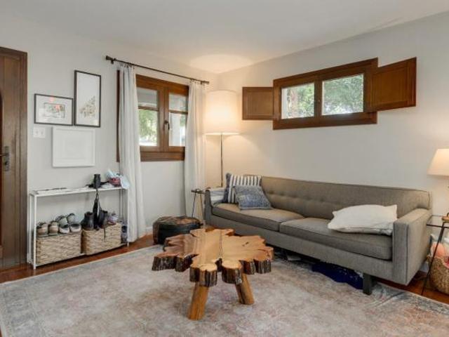139 Oak Ct, Menlo Park, CA 94025