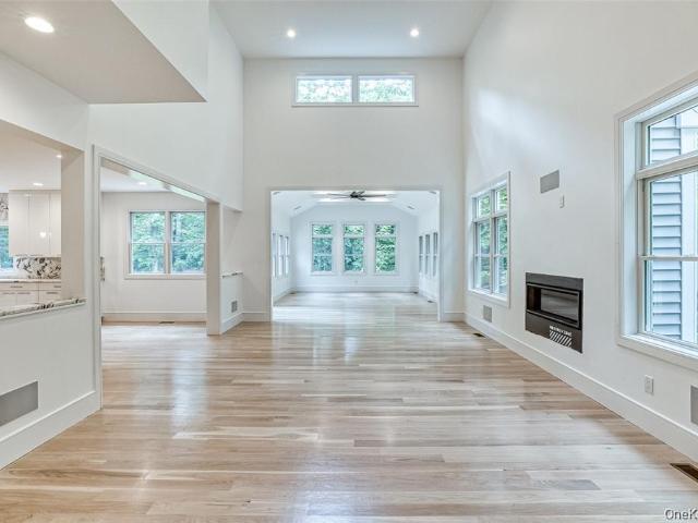 139 Old Cedar Swamp Road