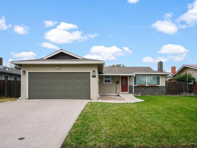 139 Laguna Dr, Tracy, CA 95376 in Tracy, California