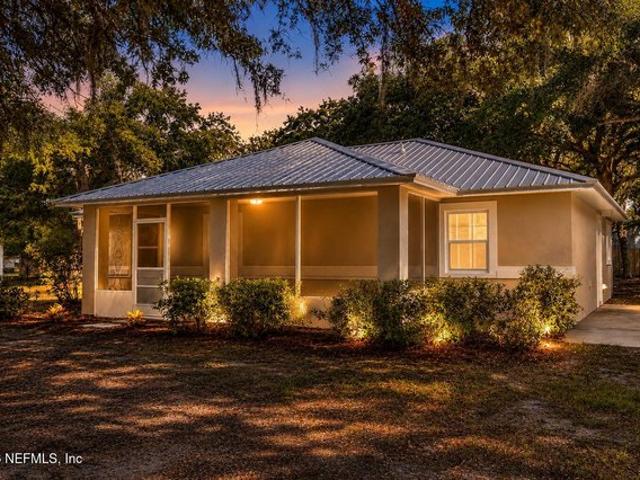 139 Lake St, Pomona Park, FL 32181