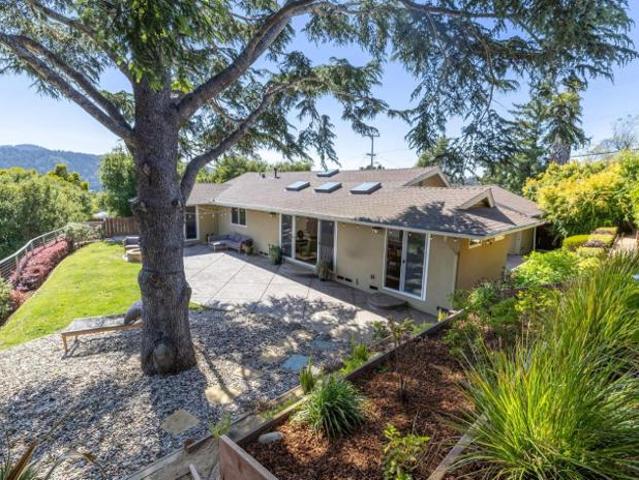 139 Lakeshore Dr, San Mateo, CA 94402