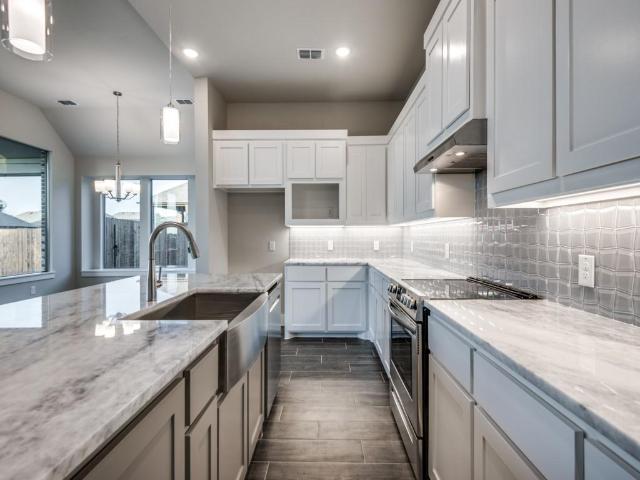 139 Lakeview Circle
