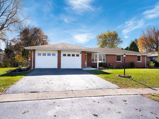 139 Monna St, Sugar Grove, IL 60554
