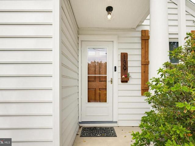 139 Montrose Avenue
