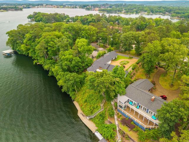139 Sammie Cove