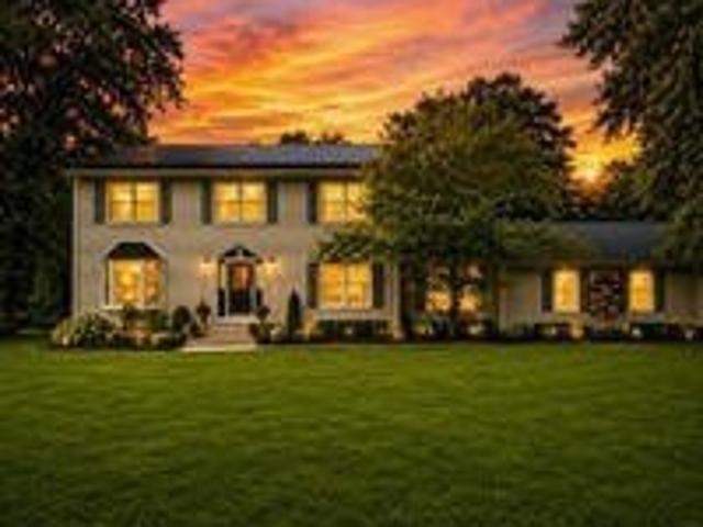 139 Sleepy Hollow Rd, Red Bank, NJ 07701