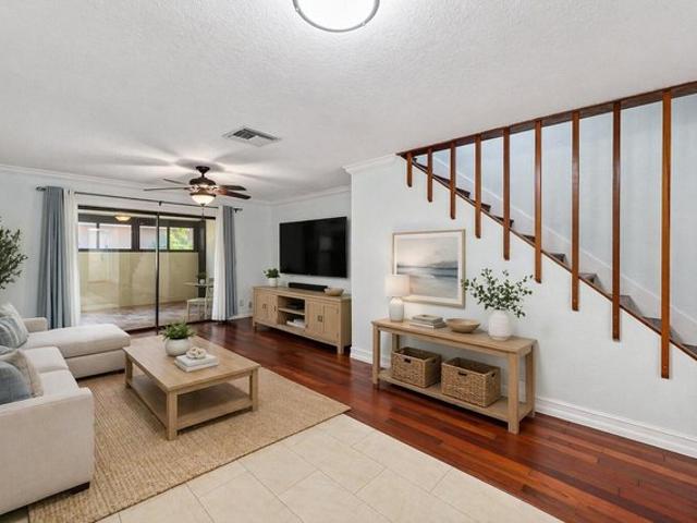 139 Sparrow Dr Apt 4B, Royal Palm Beach, FL 33411