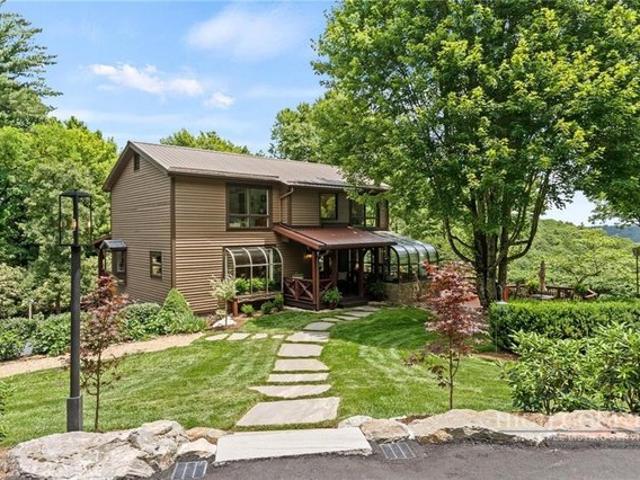 139 Split Rail Ln, Blowing Rock, NC 28605