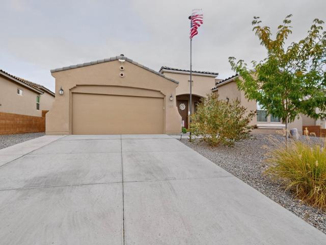 139 Suez Road NE