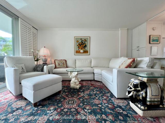 139 Sunrise Avenue, 204, Palm Beach, FL
